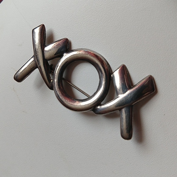 Jewelry | Vintage Xox Hugs And Kisses Brooch Pin Sterling Silver | Poshmark